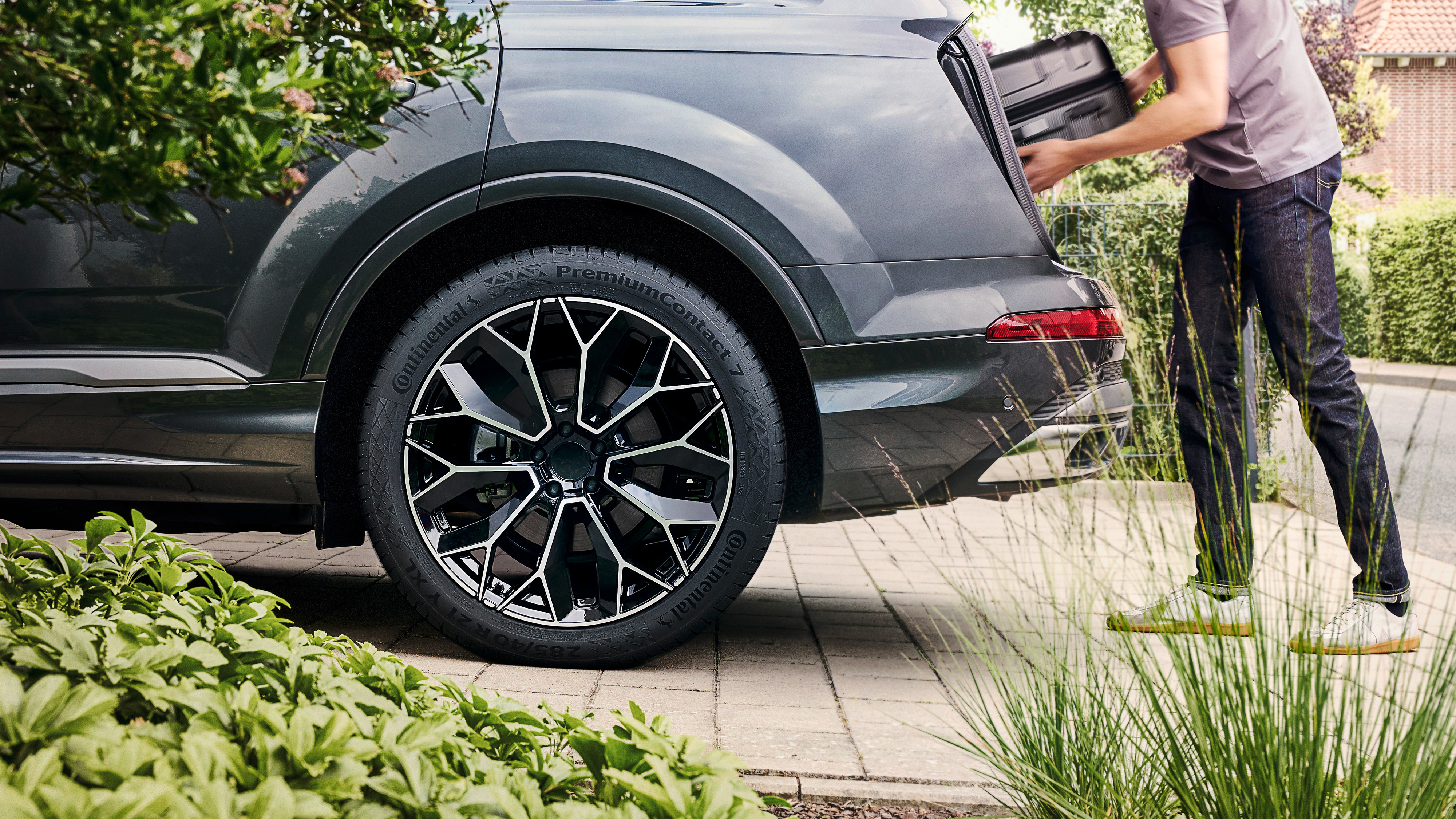 Continental PremiumContact 7 Now Available - Continental AG